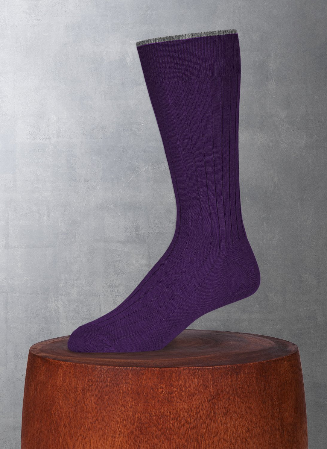 Softest Solid Merino Socks in Plum – Lorenzo Uomo